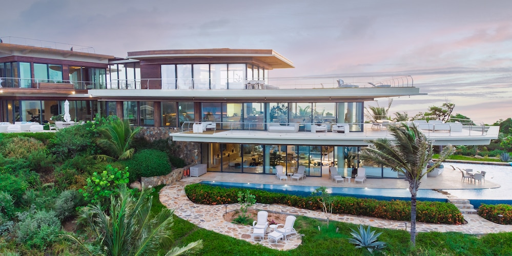 AVL wins Lutron® Excellence Award! - AVL BVI